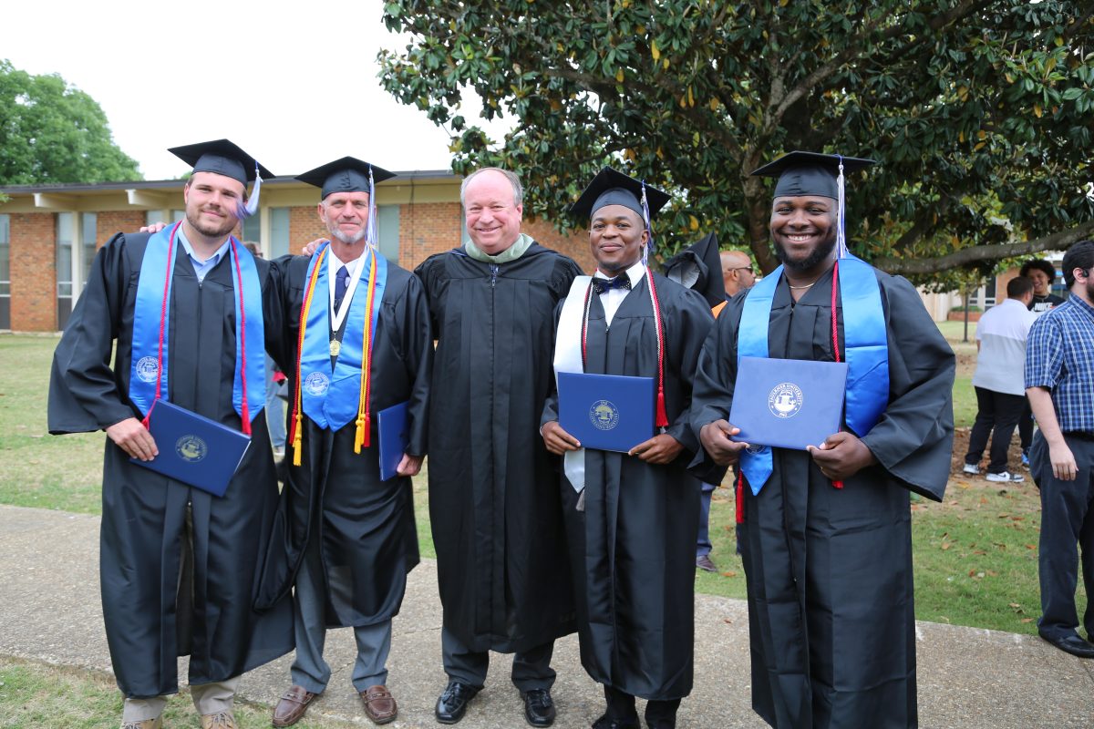 Graduation Information – Faulkner University